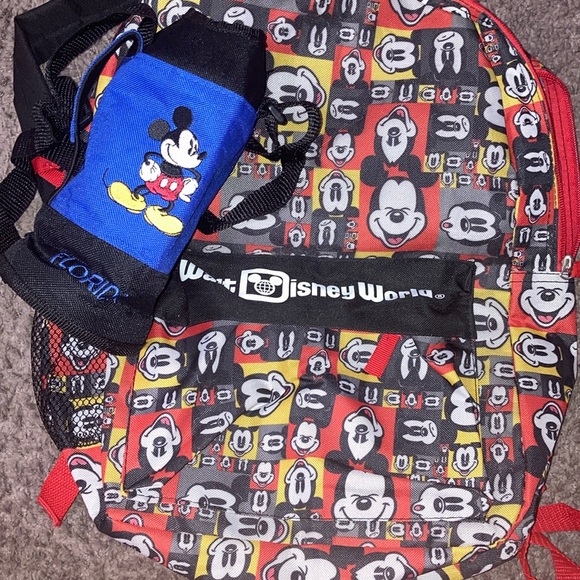 Disney | Other | Nwt Disney Mickey Mouse Cross Body Water Bottle And ...